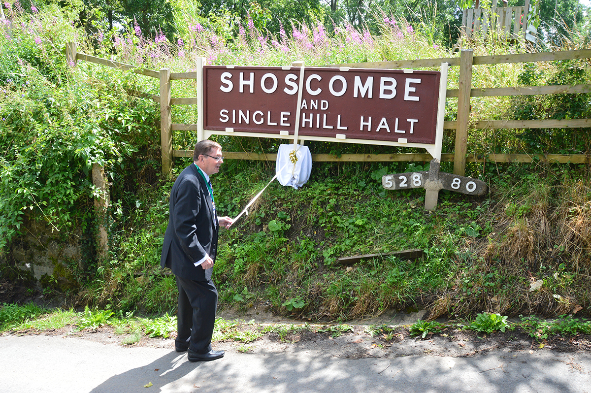Shoscombe Halt name board returns to the local community • S&DRT