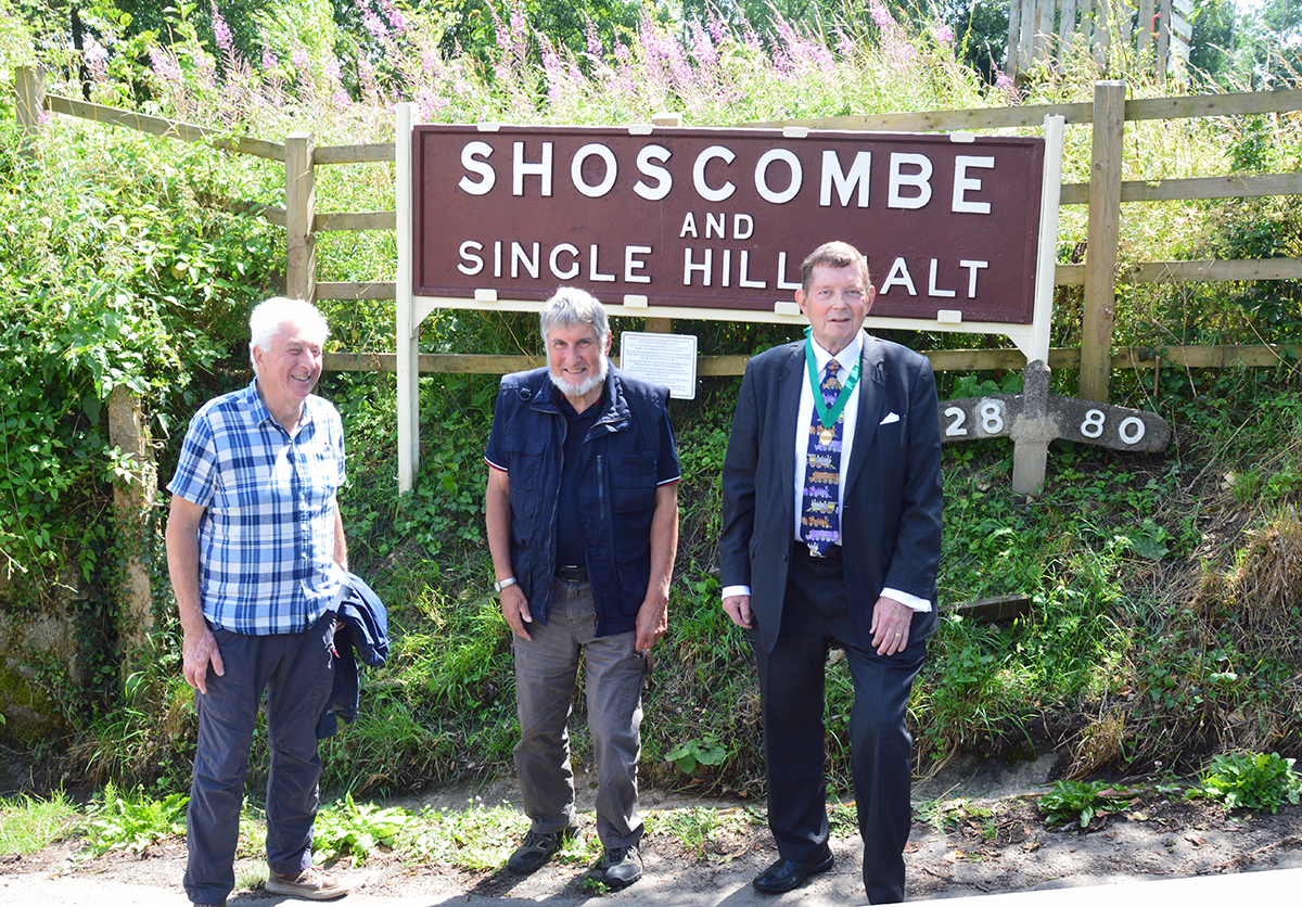 Shoscombe Halt name board returns to the local community • S&DRT